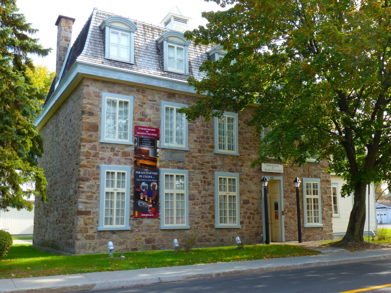 CHÂTEAU VAUDREUIL | Tourisme Montérégie